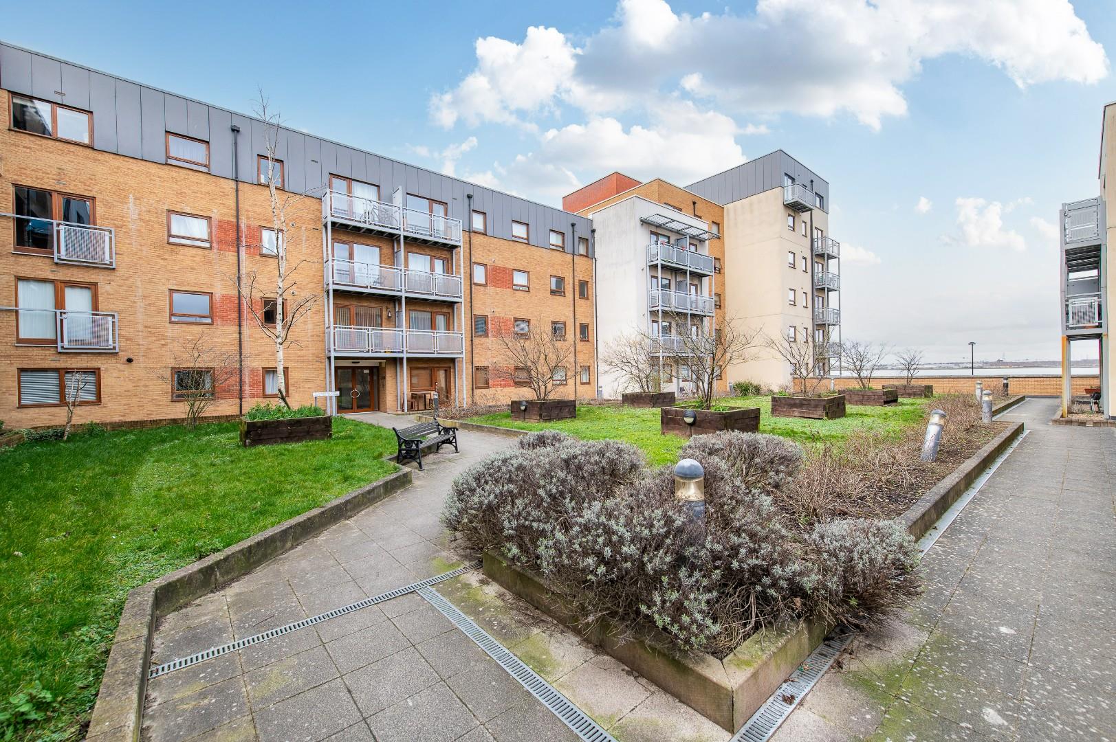 North Star Boulevard, Greenhithe - The Homes Group